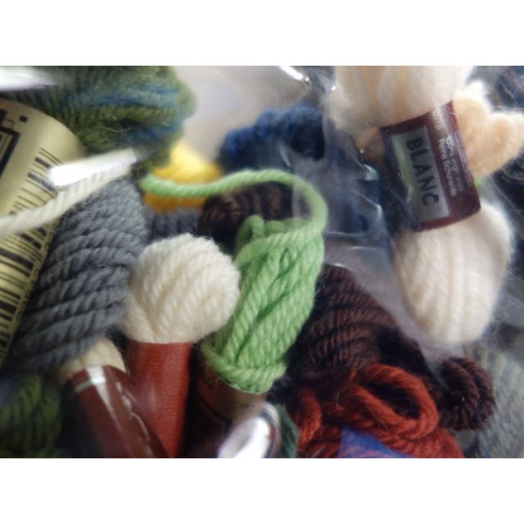 Tapestry Wool Yarn, Lots of 100 Plus, Assorted Brands.